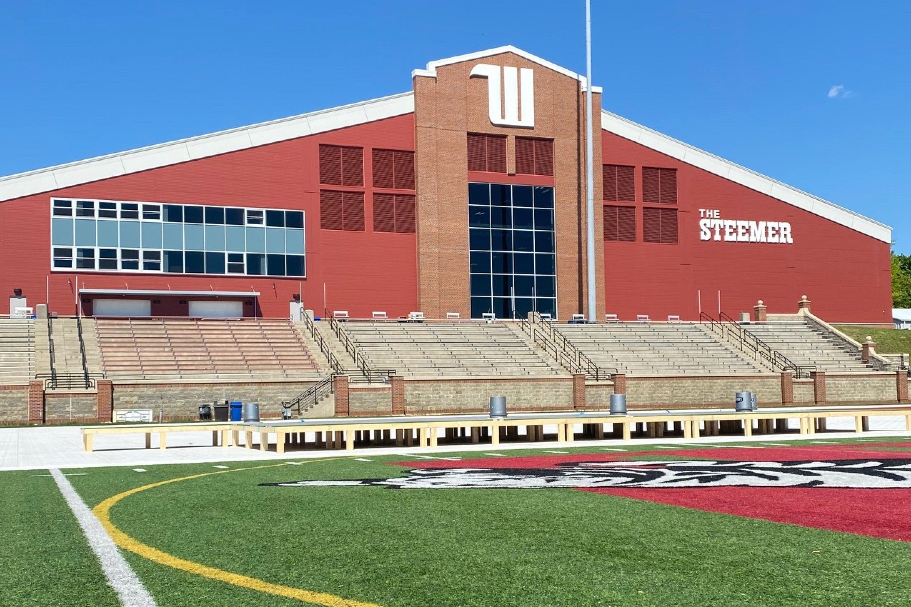 Hats Off | Wittenberg University